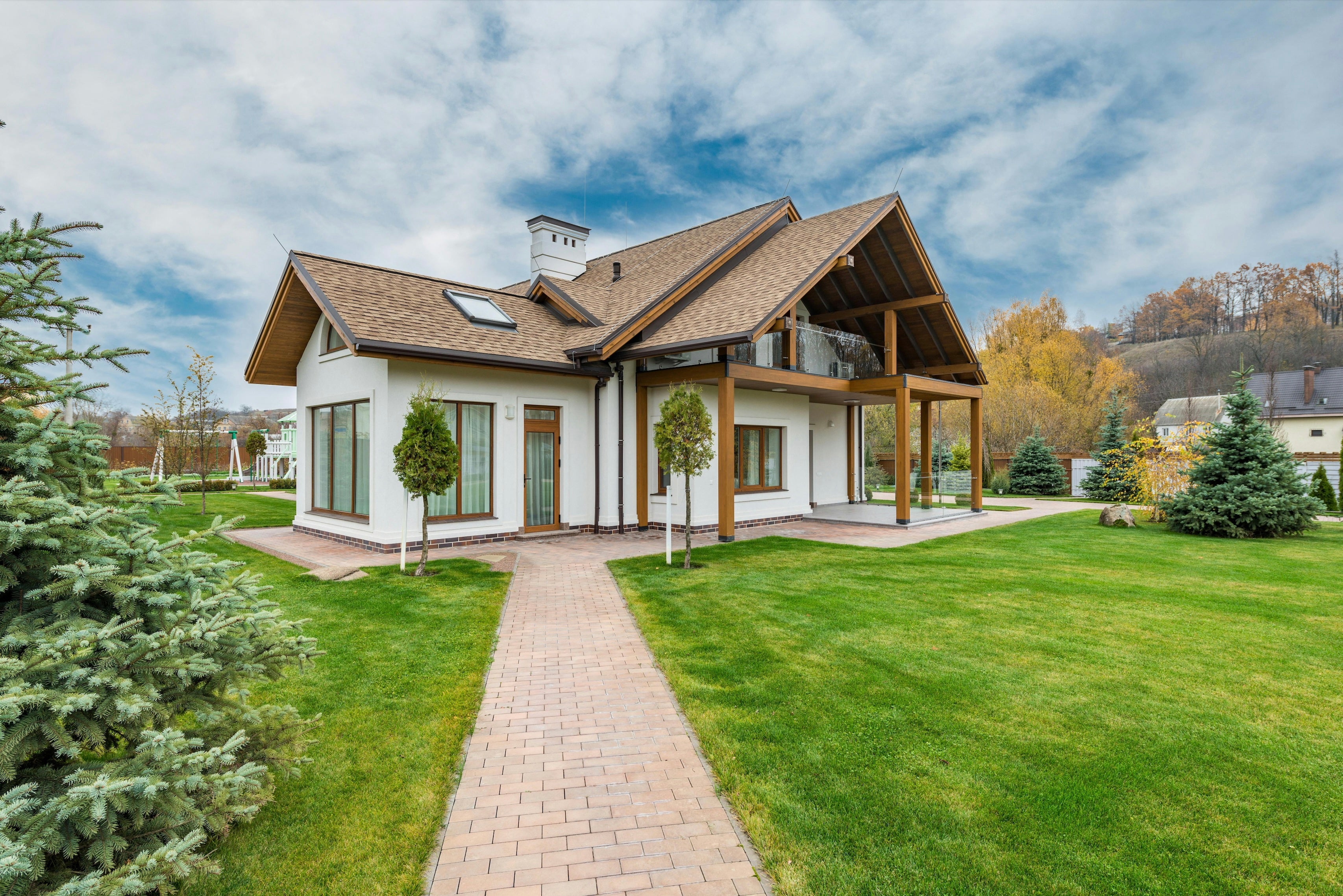 Custom Home vs. Buying Existing: A Comprehensive Comparison – My Custom ...